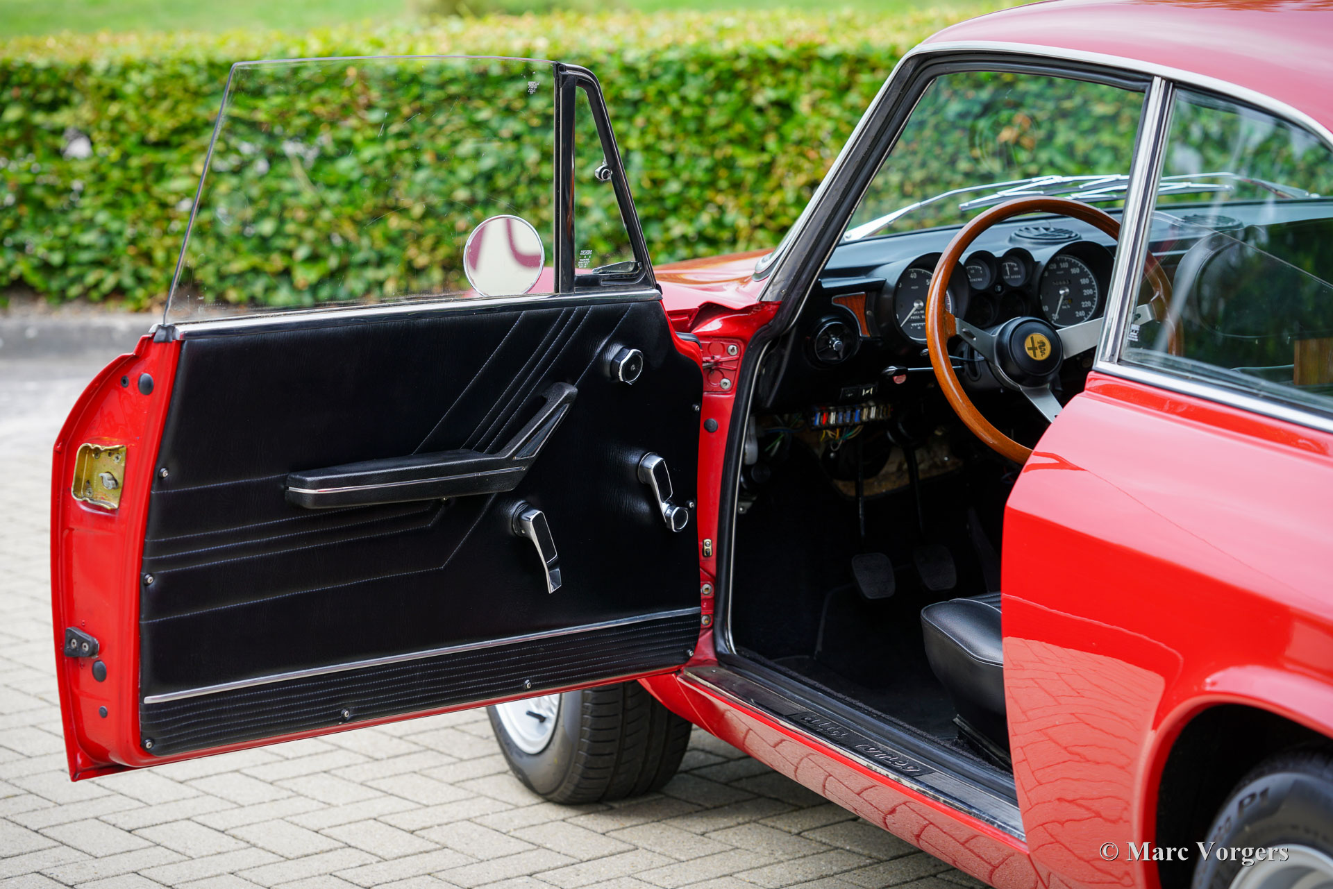 Alfa Romeo Giulia GTV 2000, 1972 - Classicargarage - FR
